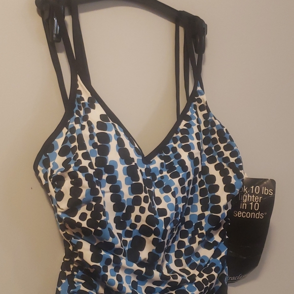 Miraclesuit | Swim | Miraclesuit One Piece Swimsuit Bethany New | Poshmark